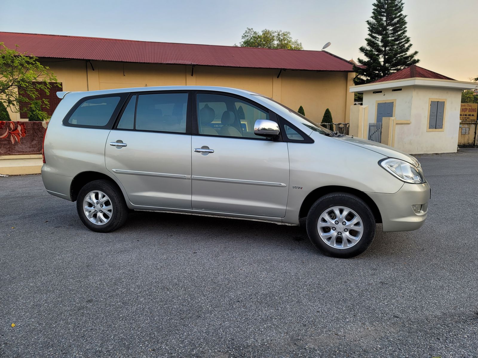 Kinh nghiệm mua xe Innova cũ giá 300 triệu đáng tham khảo